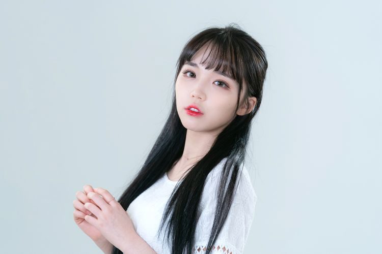 Minji (Singer) Age, Bio, Wiki, Facts & More - Kpop Members Bio