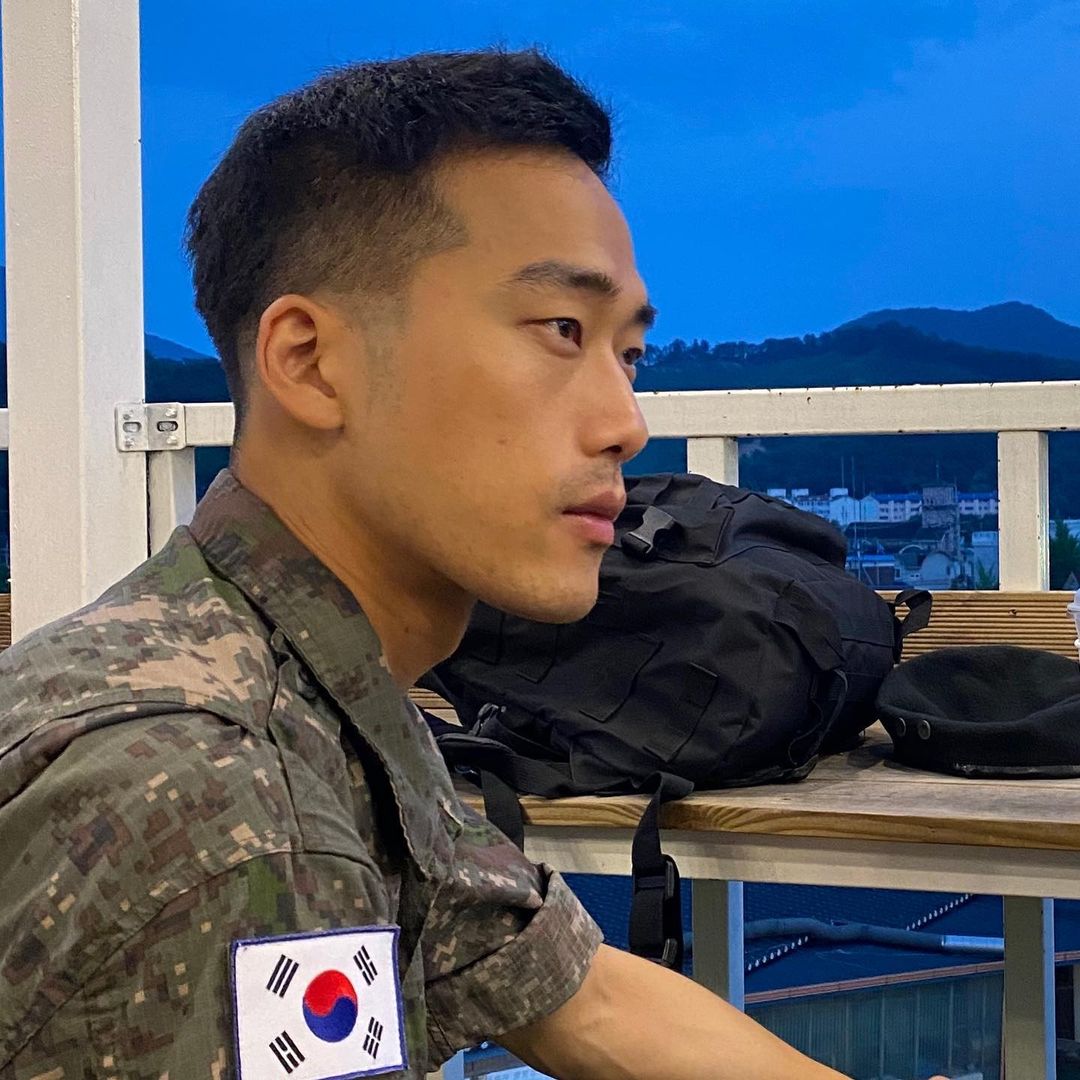 Donggeon (Hyukoh Member) Age, Bio, Wiki, Facts & More - Kpop Members Bio