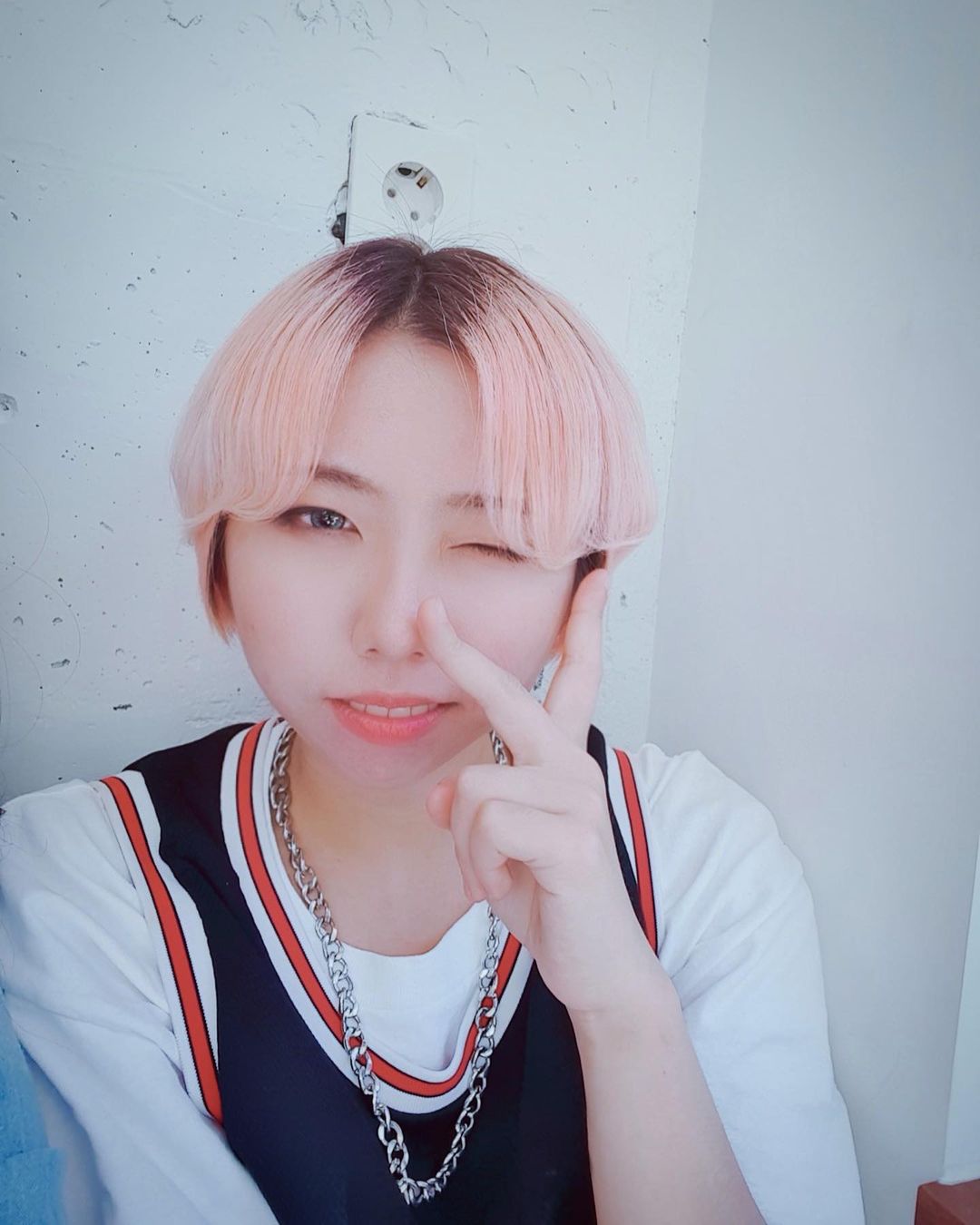 Esther (DIH Members)Age, Bio, Wiki, Facts & More) - Kpop Members Bio