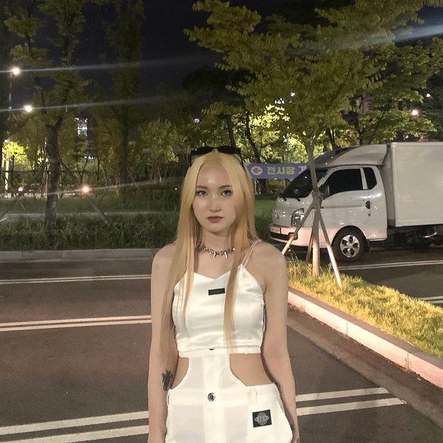 OoOo (Singer) Age, Bio, Wiki, Facts & More - Kpop Members Bio