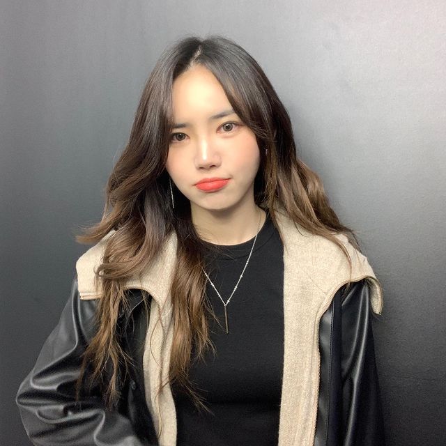 YELO (Singer) Age, Bio, Wiki, Facts & More - Kpop Members Bio