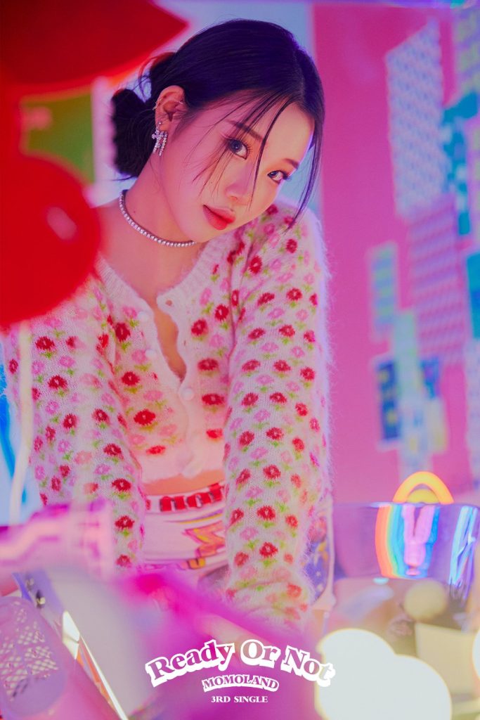 JooE (MOMOLAND Member) Age, Bio, Wiki, Facts & More - Kpop Members Bio