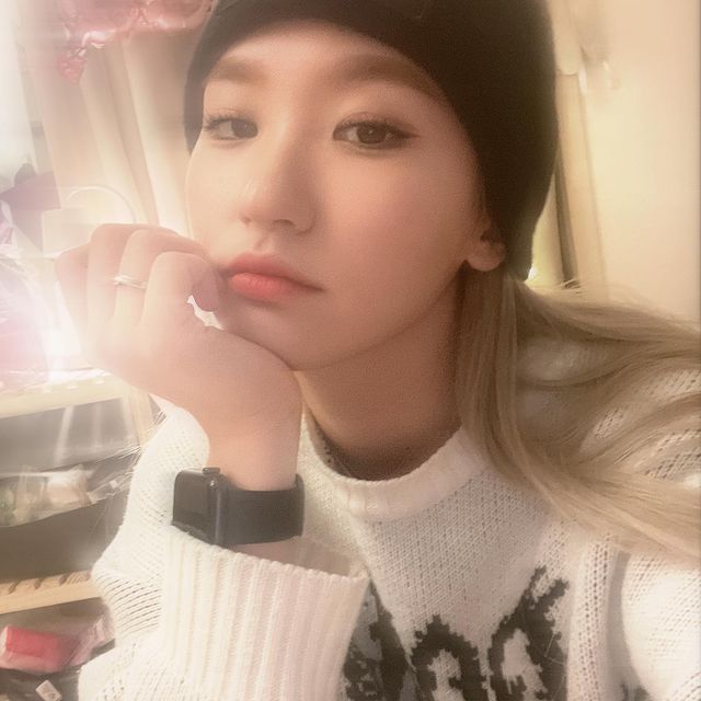 Park Jeonghyun (Singer) Age, Bio, Wiki, Facts & More - Kpop Members Bio