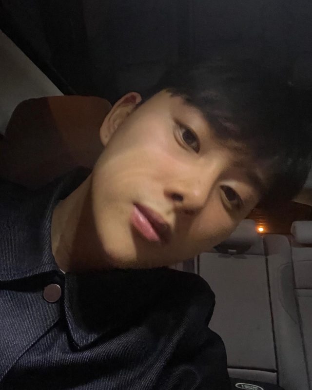 LILL (Singer) Age, Bio, Wiki, Facts & More - Kpop Members Bio