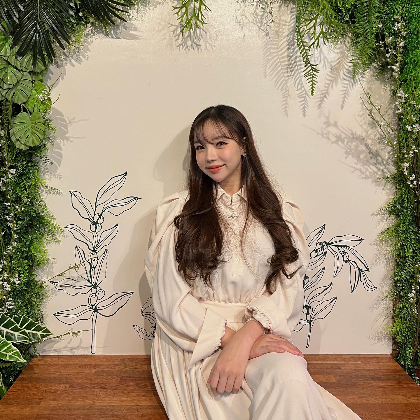 Lily (Singer) Age, Bio, Wiki, Facts & More - Kpop Members Bio