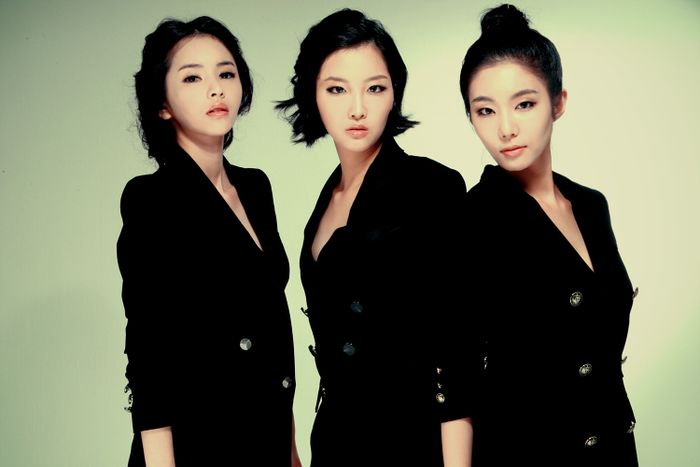 EVAS Members Profile (Age, Bio, Wiki, Facts & More) - Kpop Members Bio