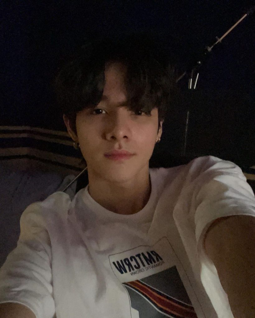 Kim Samuel (Singer) Age, Bio, Wiki, Facts & More - Kpop Members Bio