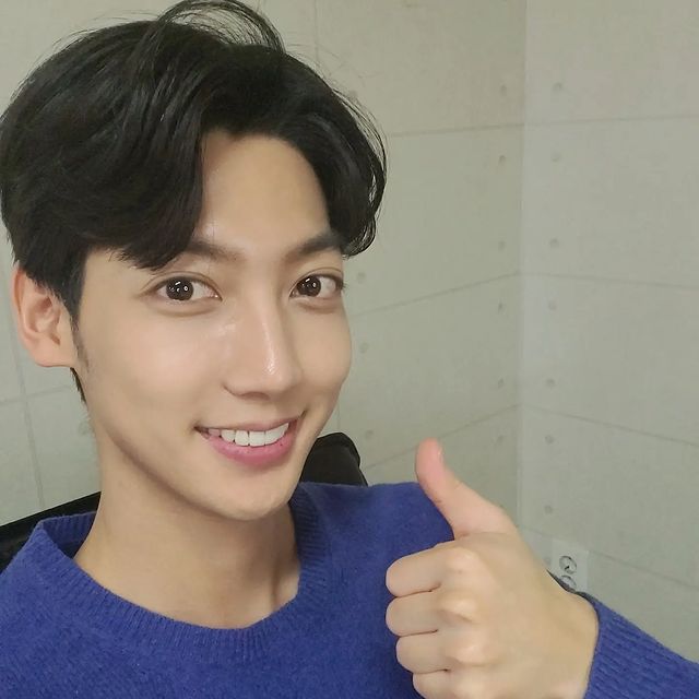 Youngmin ((BF)Boyfriend Member) Age, Bio, Wiki, Facts & More - Kpop ...