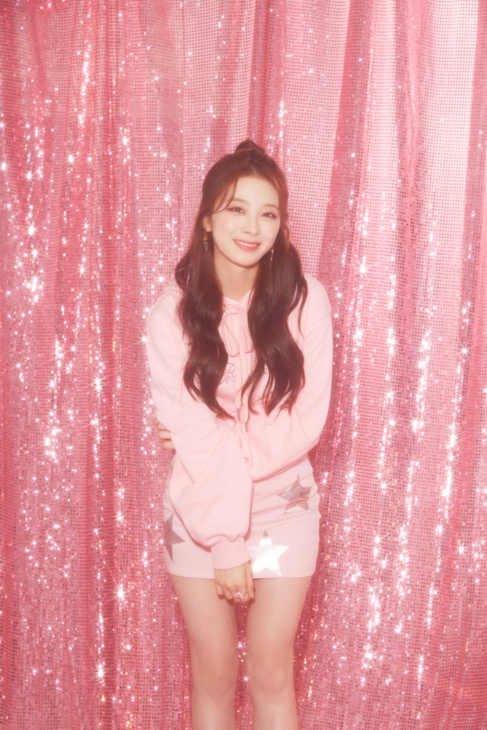 Yunkyoung (Rocket Punch) Age, Bio, Wiki, Facts & More - Kpop Members Bio