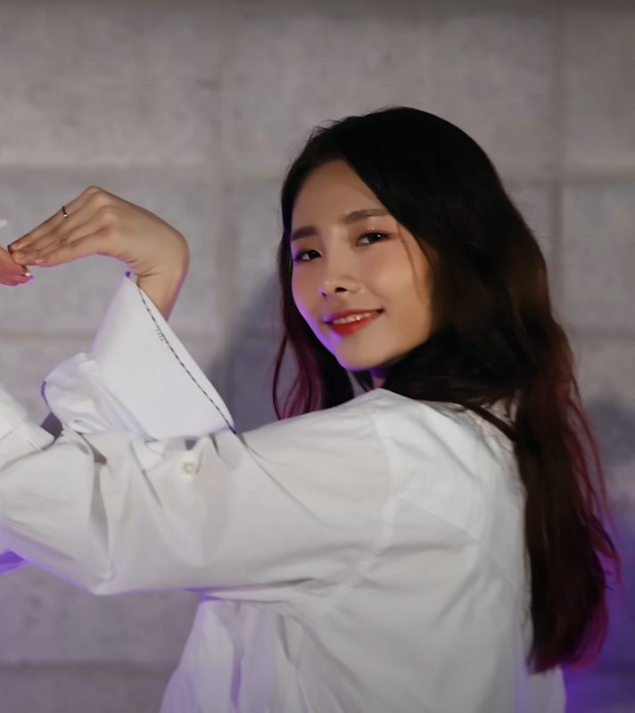 Ahyoon (Queenz Eye Member) Age, Bio, Wiki, Facts & More - Kpop Members Bio