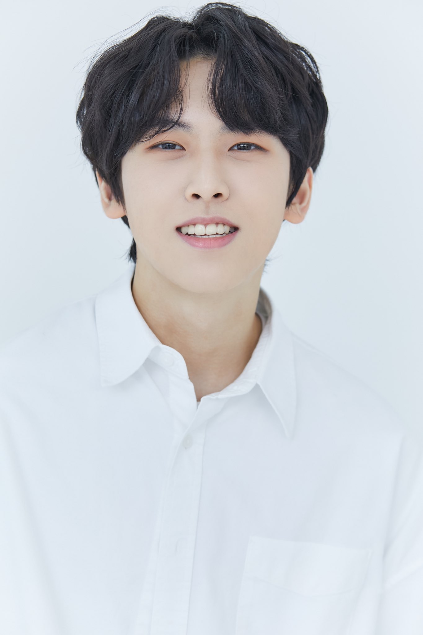 Seobin (HAWW Member) Age, Bio, Wiki, Facts & More - Kpop Members Bio