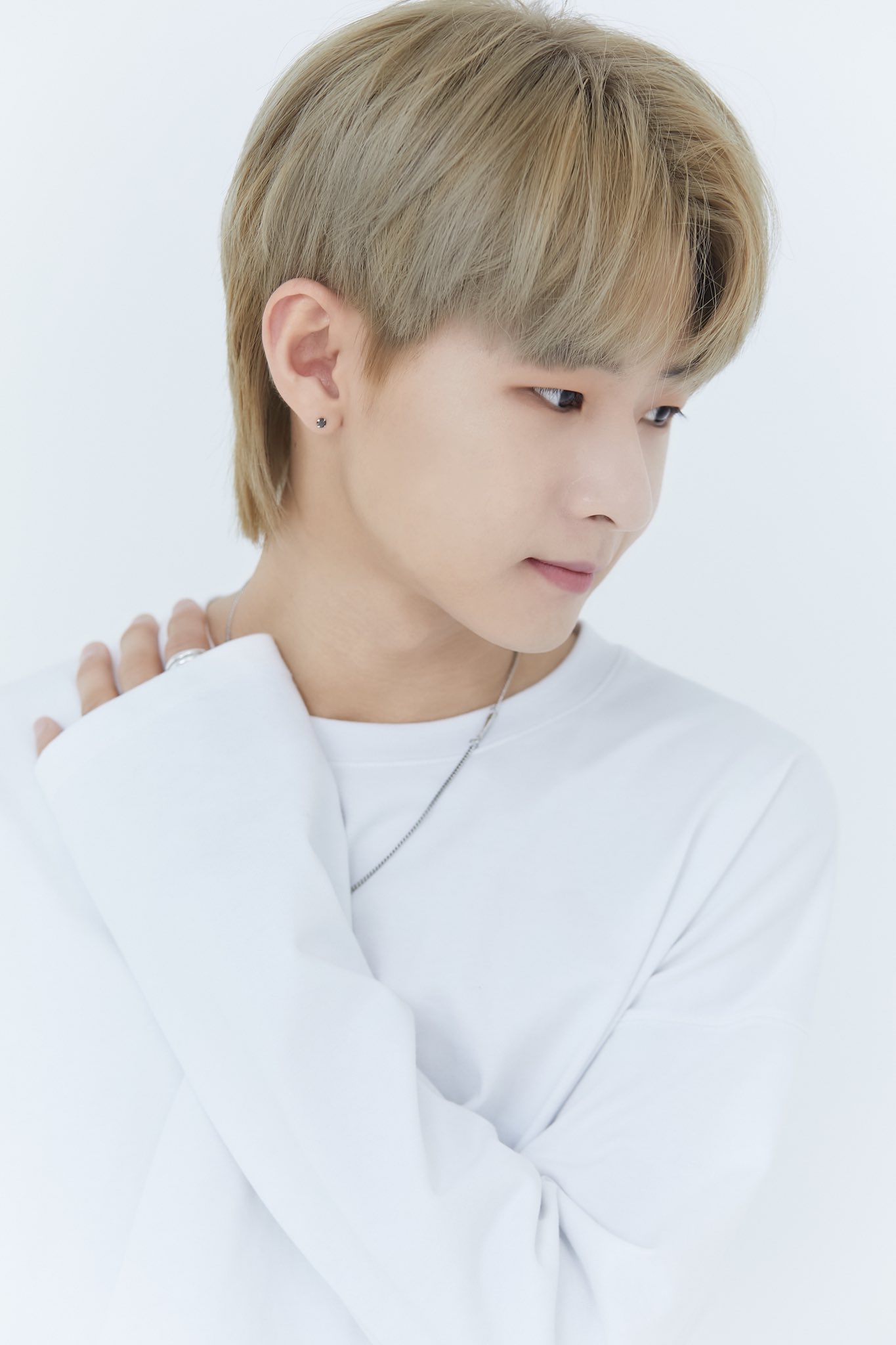 Seonghoon (HAWW Member) Age, Bio, Wiki, Facts & More - Kpop Members Bio